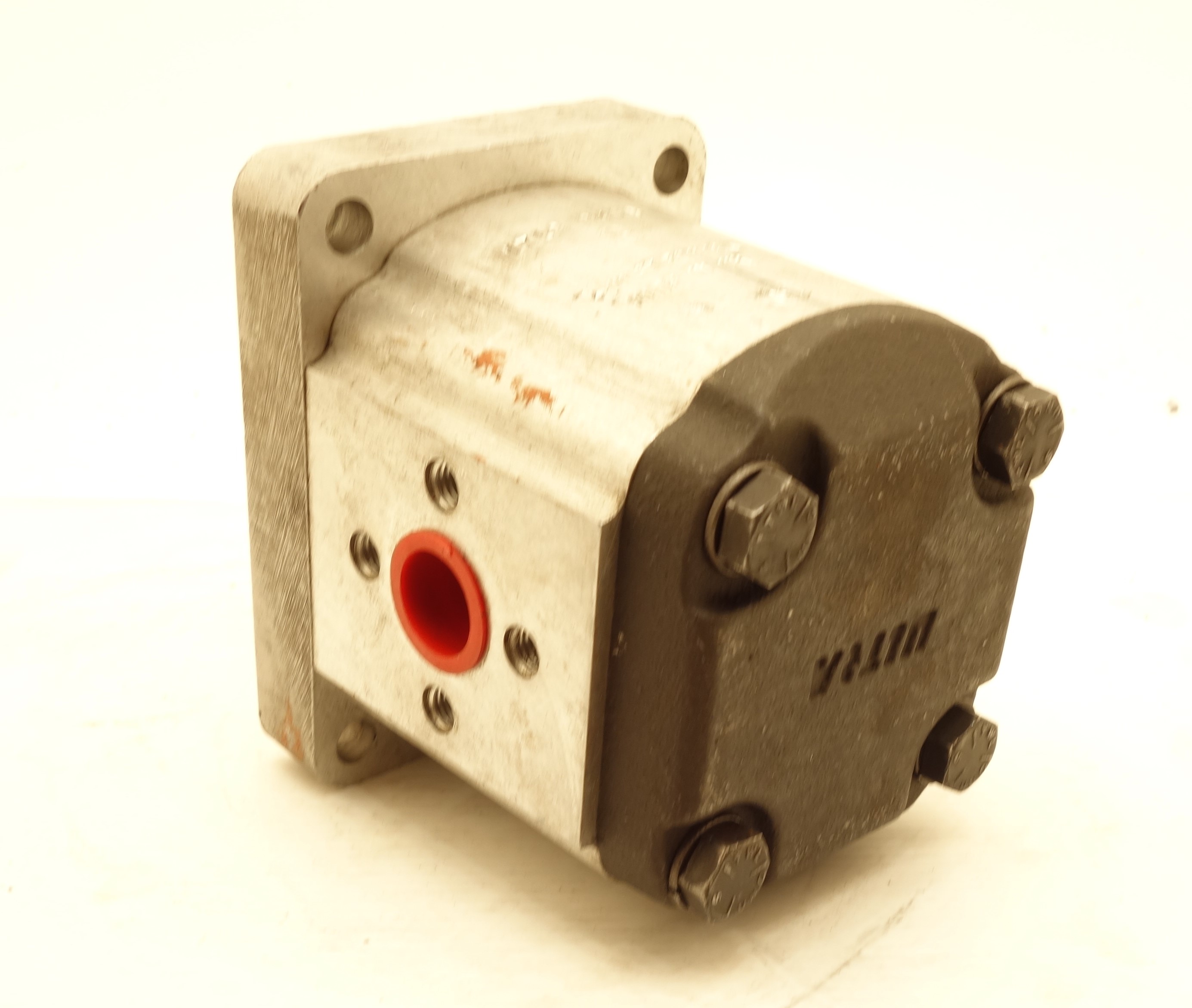 1PL044ARCGBN - 1PL 14.33CC/REV HYDRAULIC GEAR PUMP - White House ...