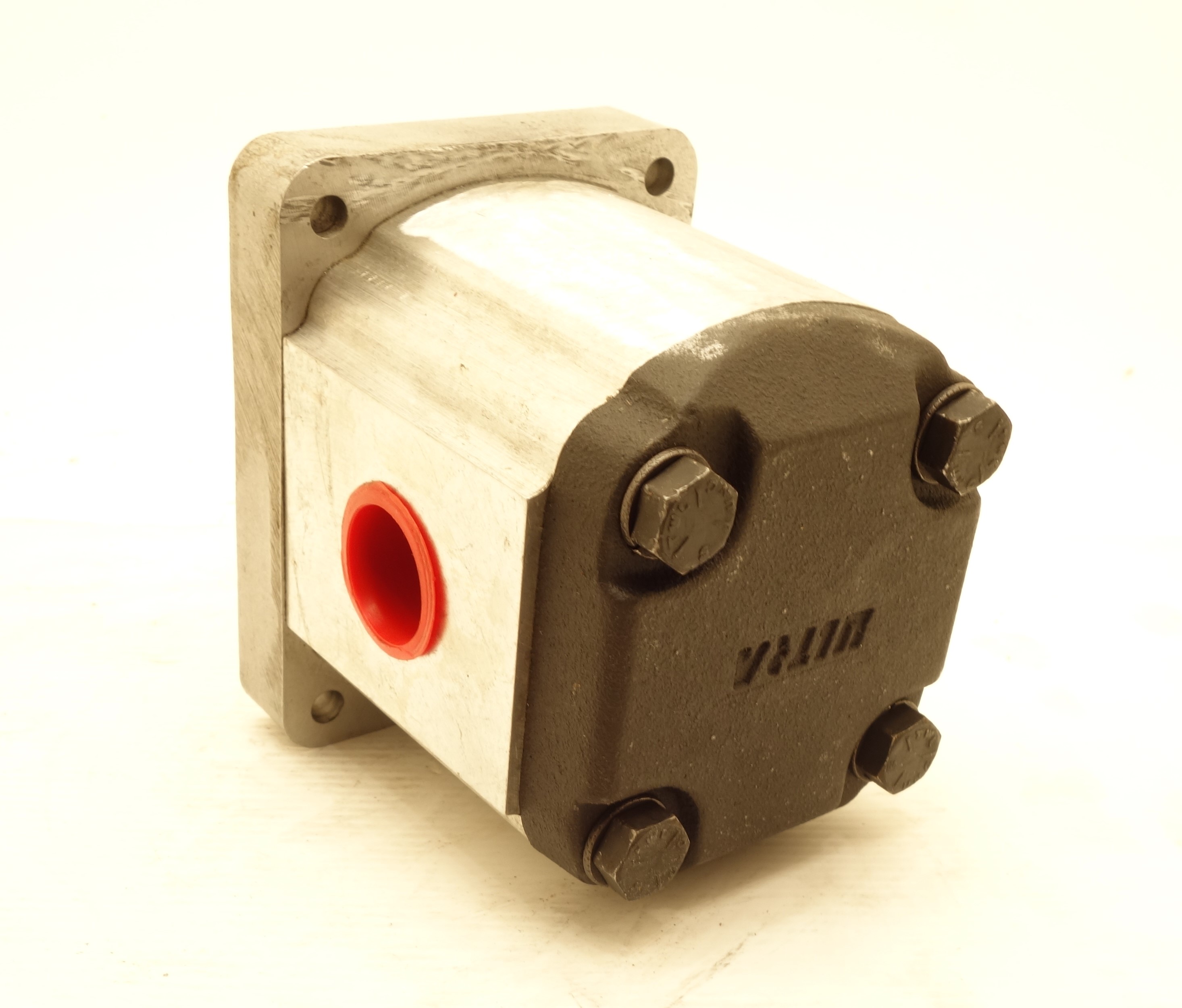 1PL044CEDTBN - 1PL 14.33CC/REV HYDRAULIC GEAR PUMP - White House ...