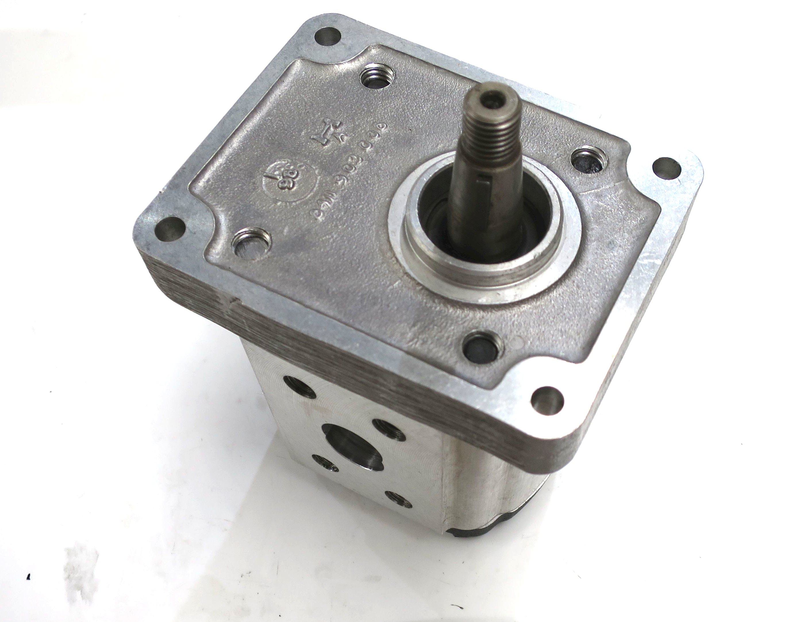 1PL072AKDSBN - 1PL 22.84CC/REV HYDRAULIC GEAR PUMP - White House ...