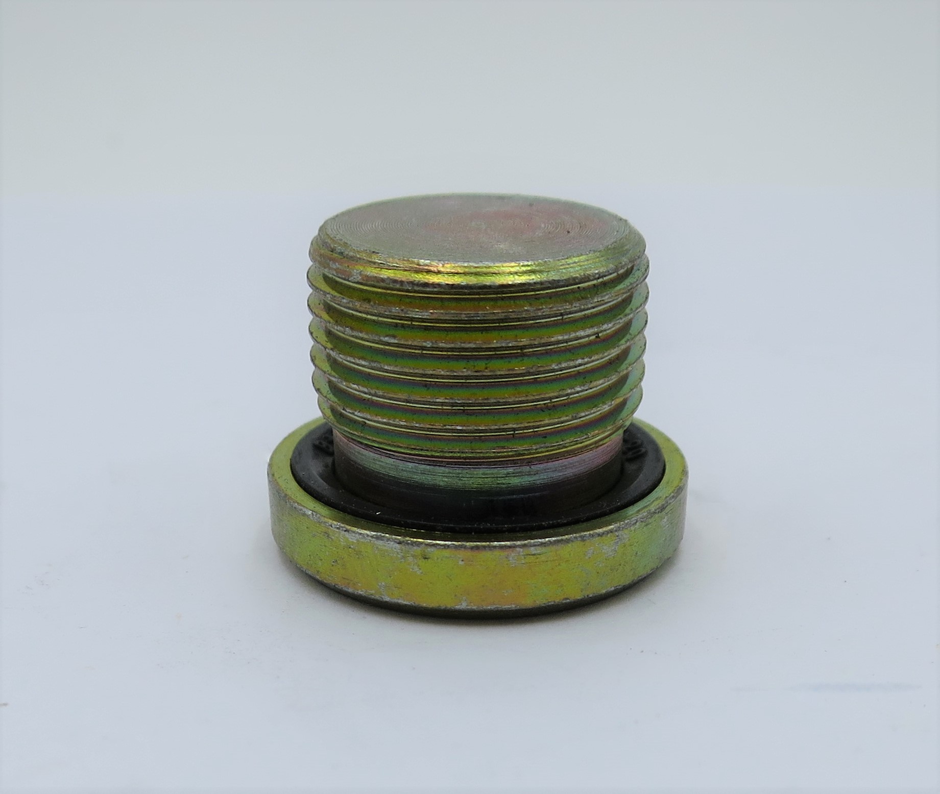 553/2/09999 - PLUG M20 - White House Products, Ltd