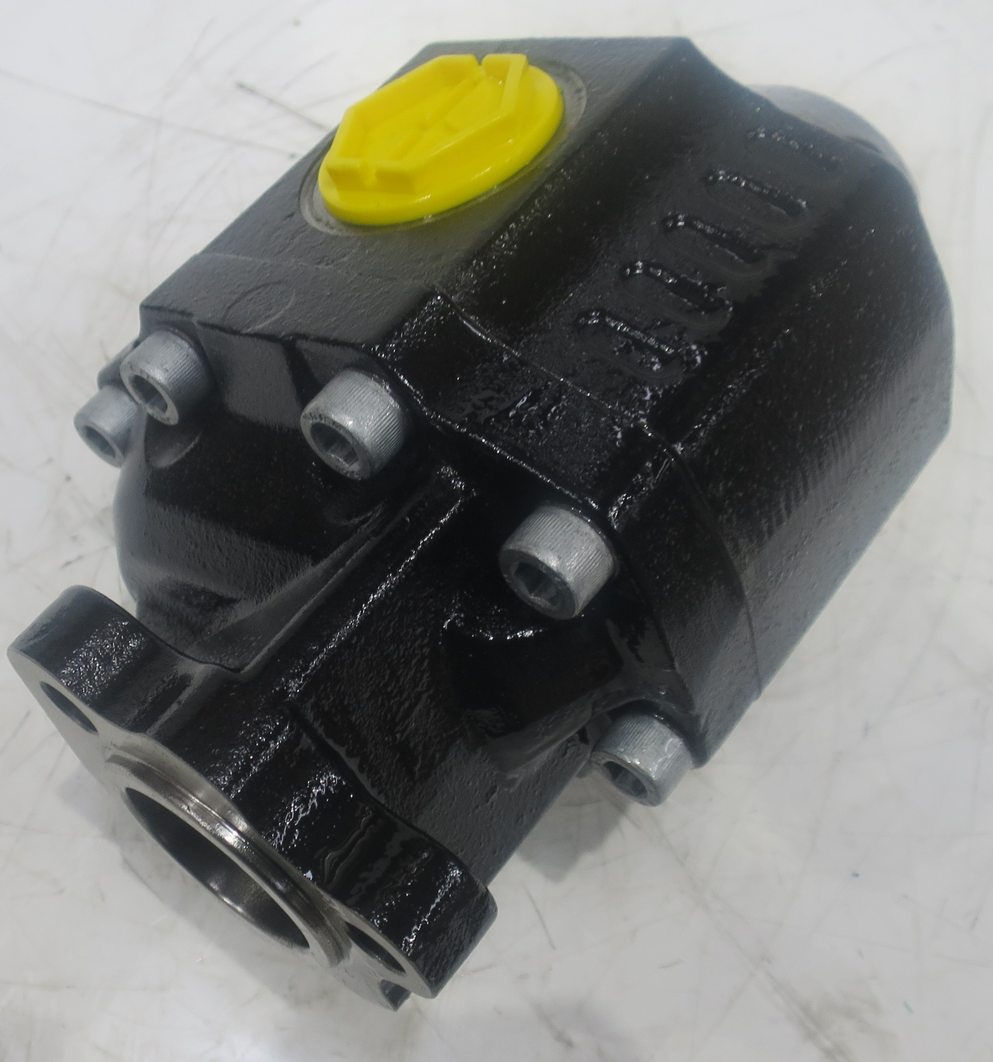 5H1/50009PTO - C73L 3 BOLT PTO HYDRAULIC PUMP - White House Products, Ltd