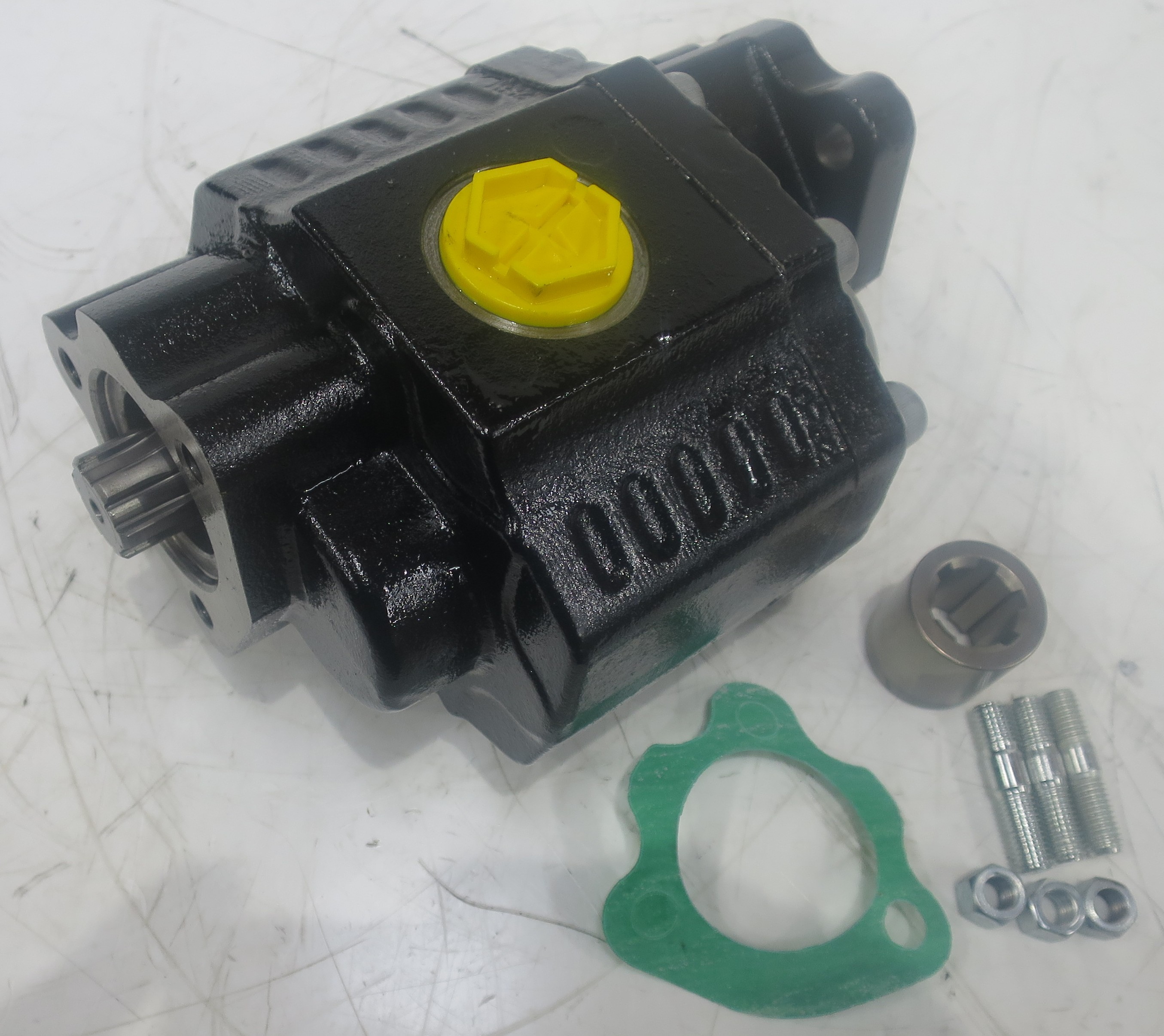5H1/53382PTO/F - 82L BI-D FRONT 3 BOLT PTO HYD PUMP - White House ...