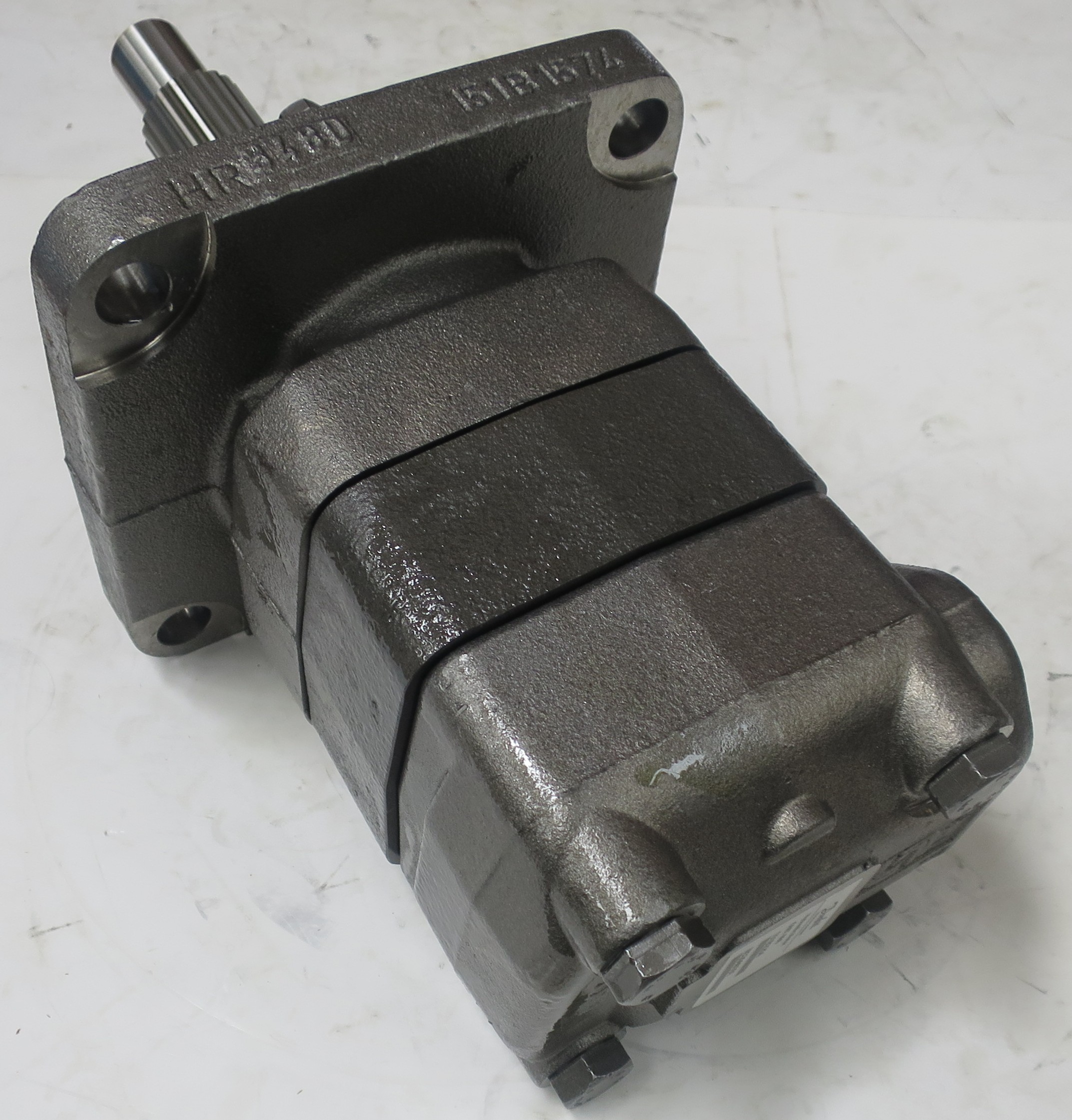 6DM/39991CAS - OMT 400 DANFOSS MOTOR 21 SPLINE - White House Products, Ltd