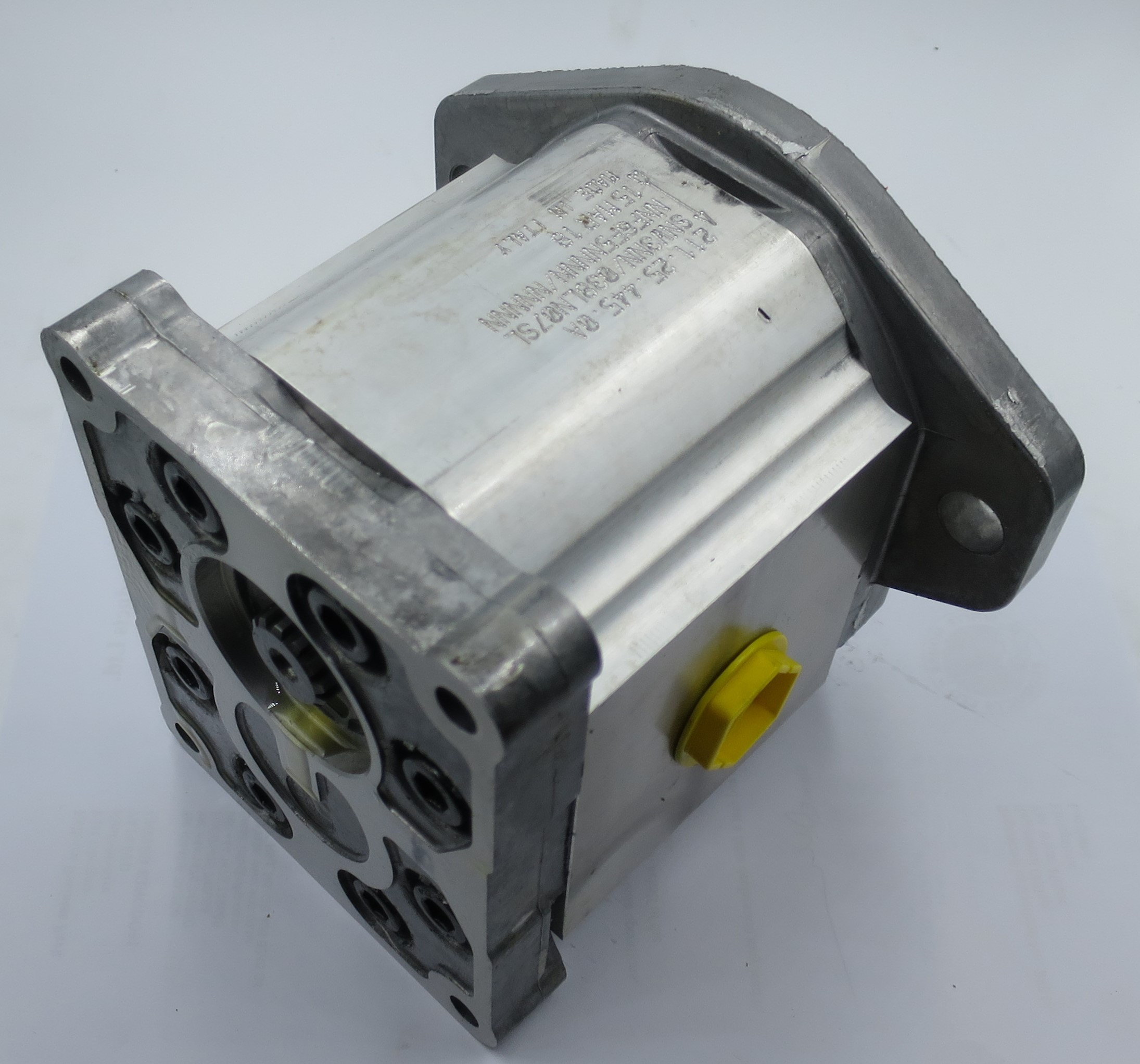 SNP3 A38L SSTA HYDRAULIC GEAR PUMP White House Products Ltd