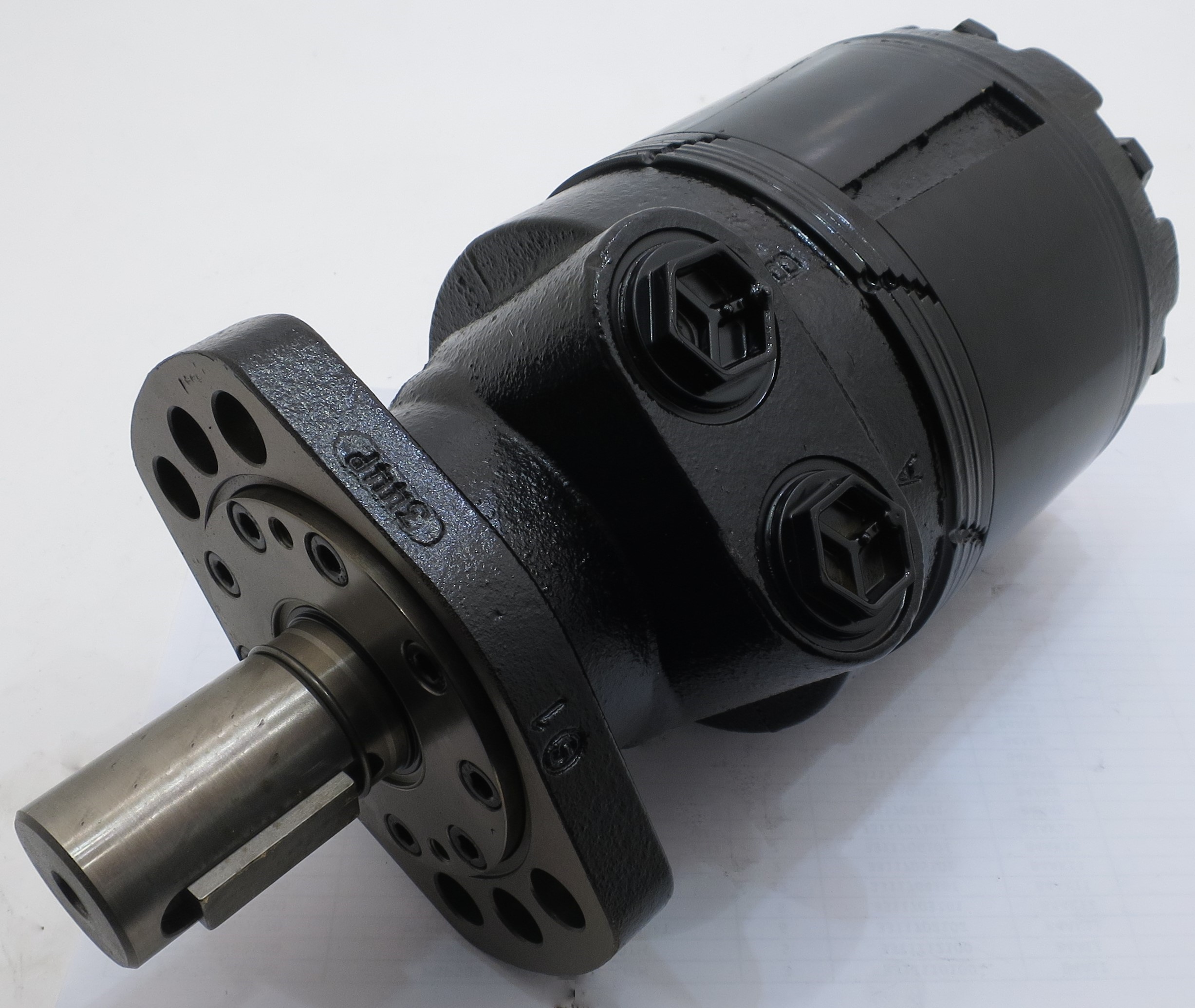 WRE450609 - WHITE 748CC RE MOTOR 32MM SHAFT - White House Products, Ltd