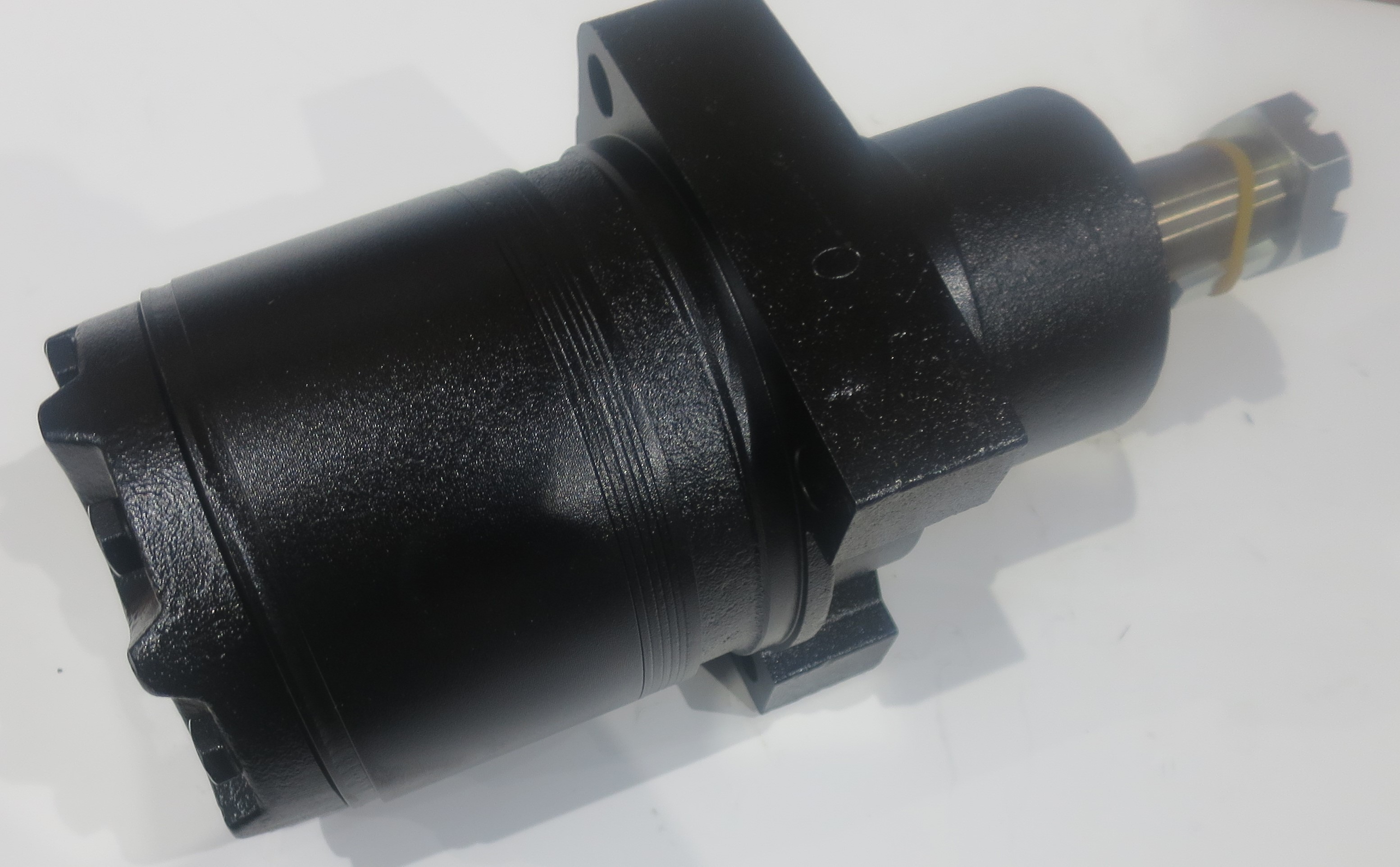 WRE452031 - WRE 748CC/REV UPRIGHT MOTOR - White House Products, Ltd